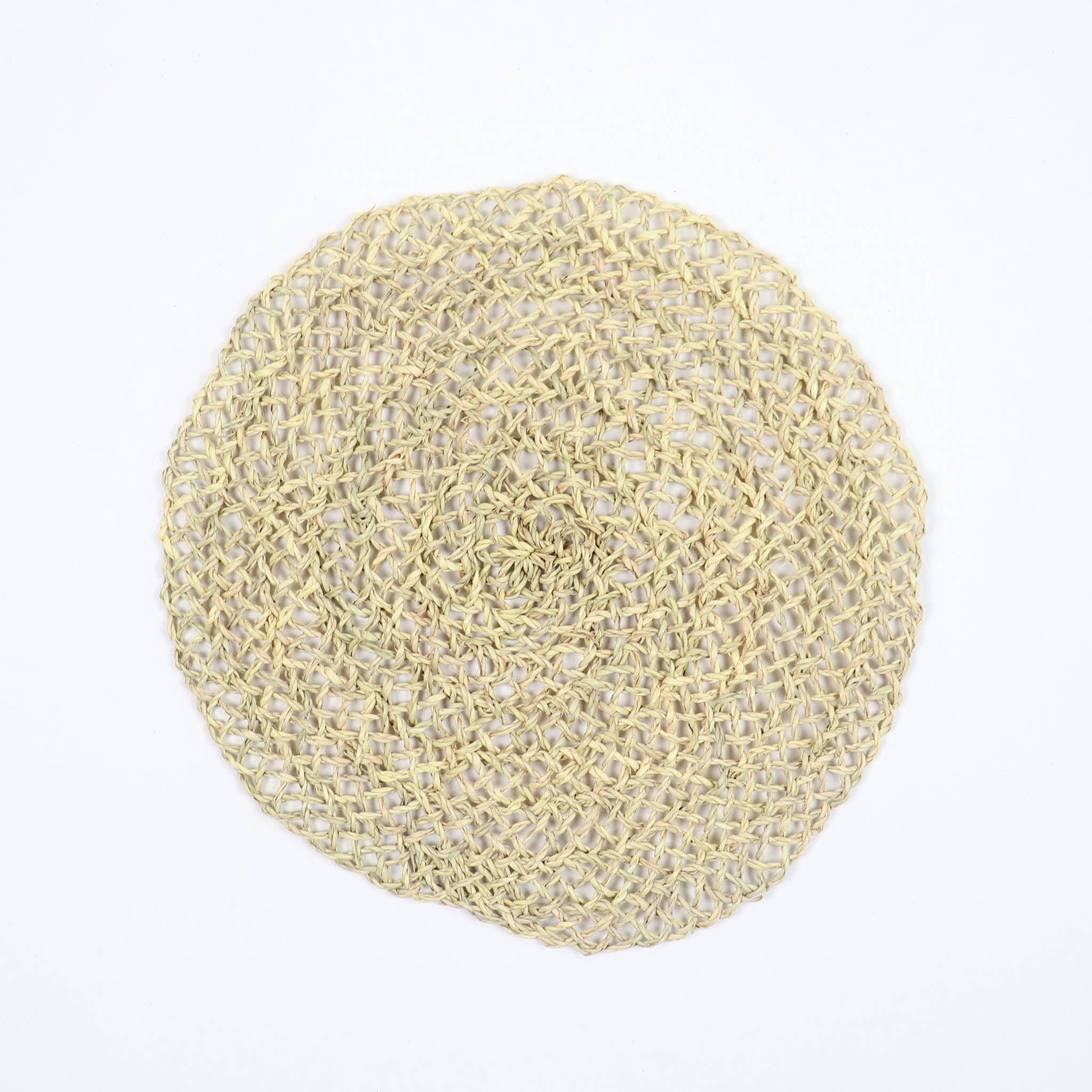 Open weave Round Straw Placemat – AUGUST