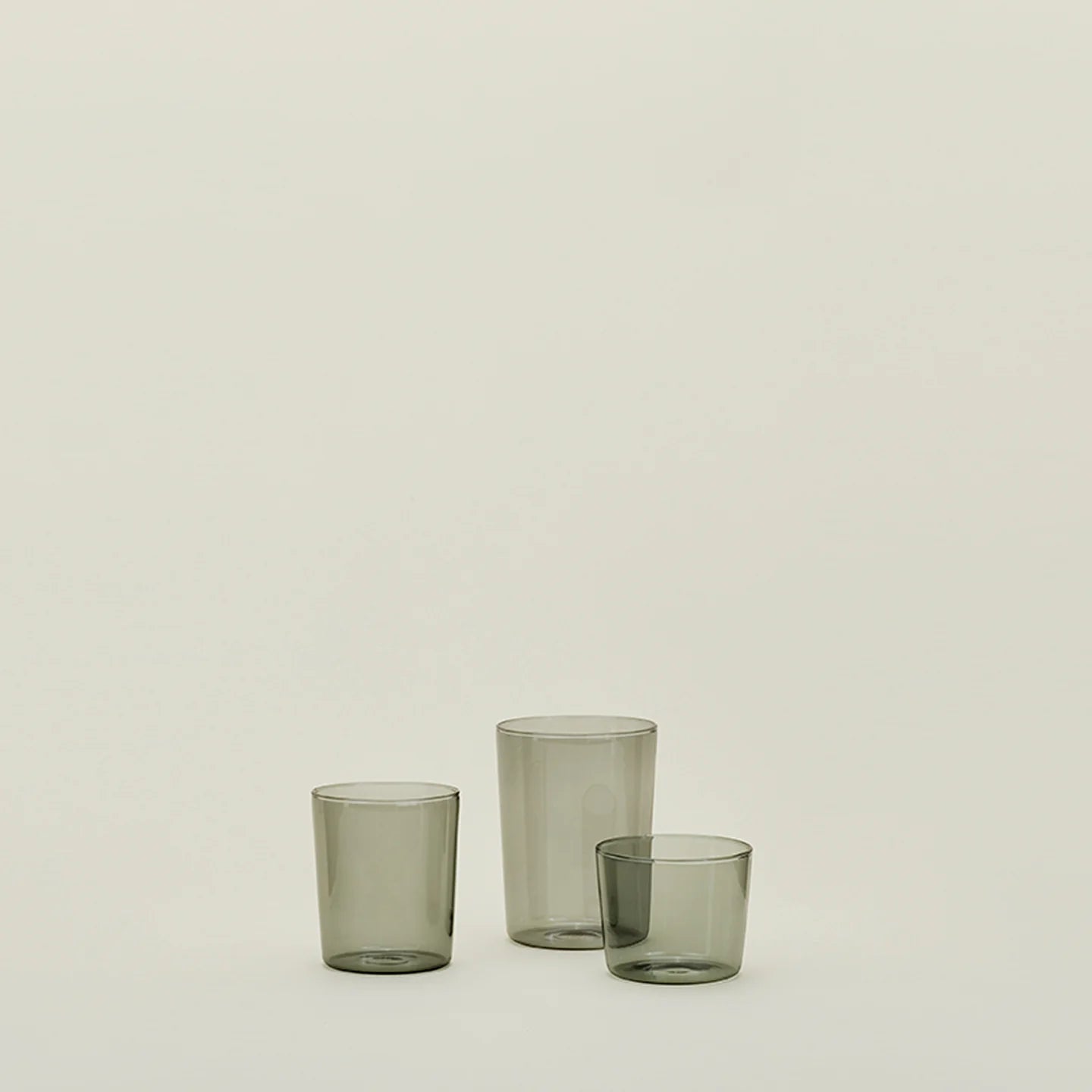 ESSENTIAL GLASSWARE - SET OF 4, SMOKE - SMALL – AUGUST